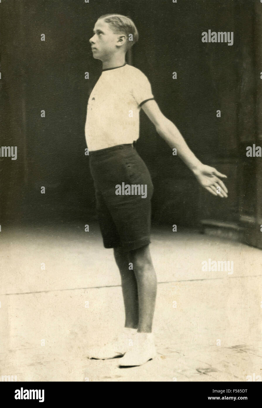 Opera nazionale balilla hi-res stock photography and images - Alamy