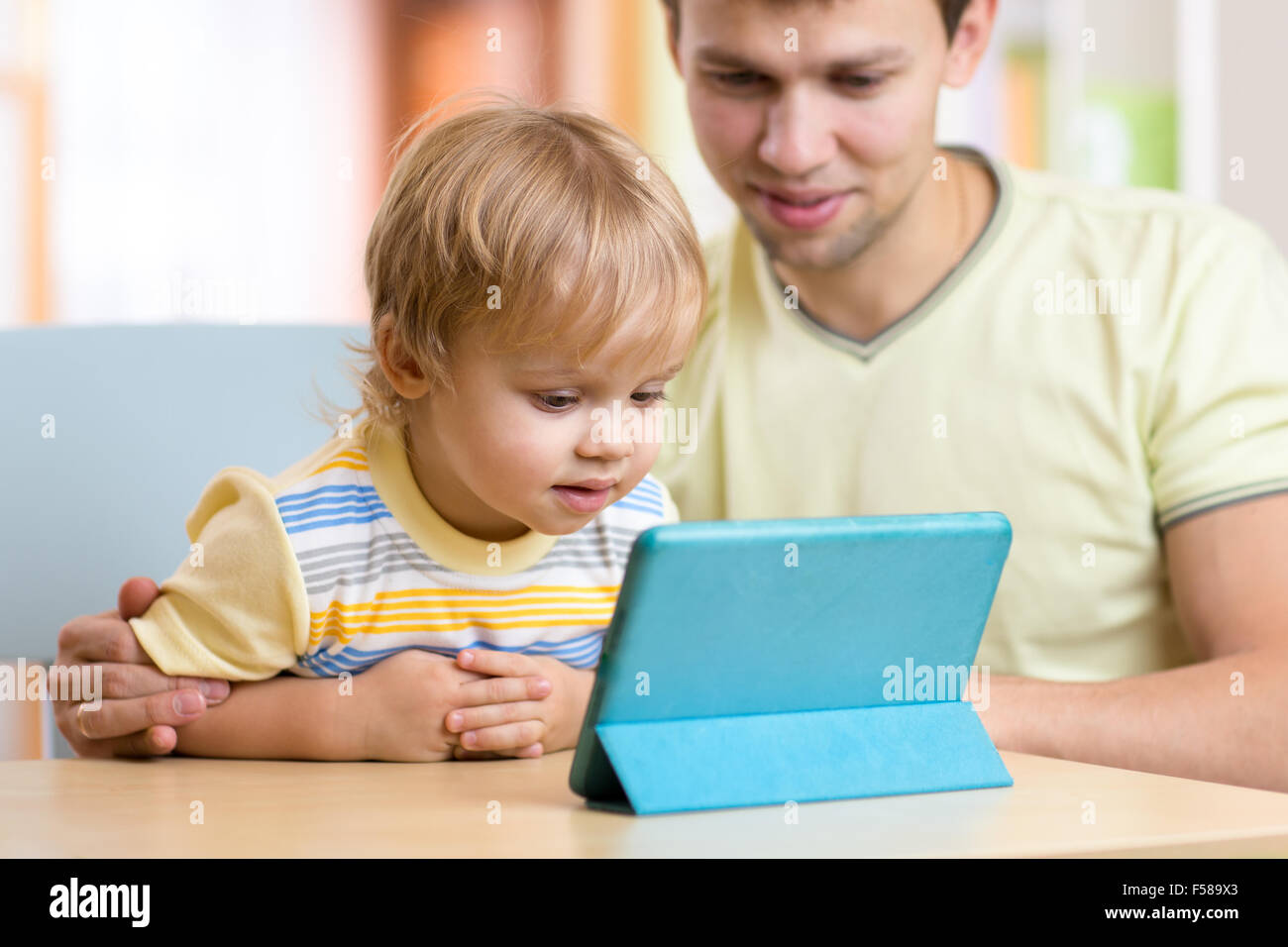 Kid computer screen High Resolution Stock Photography and Images - Alamy