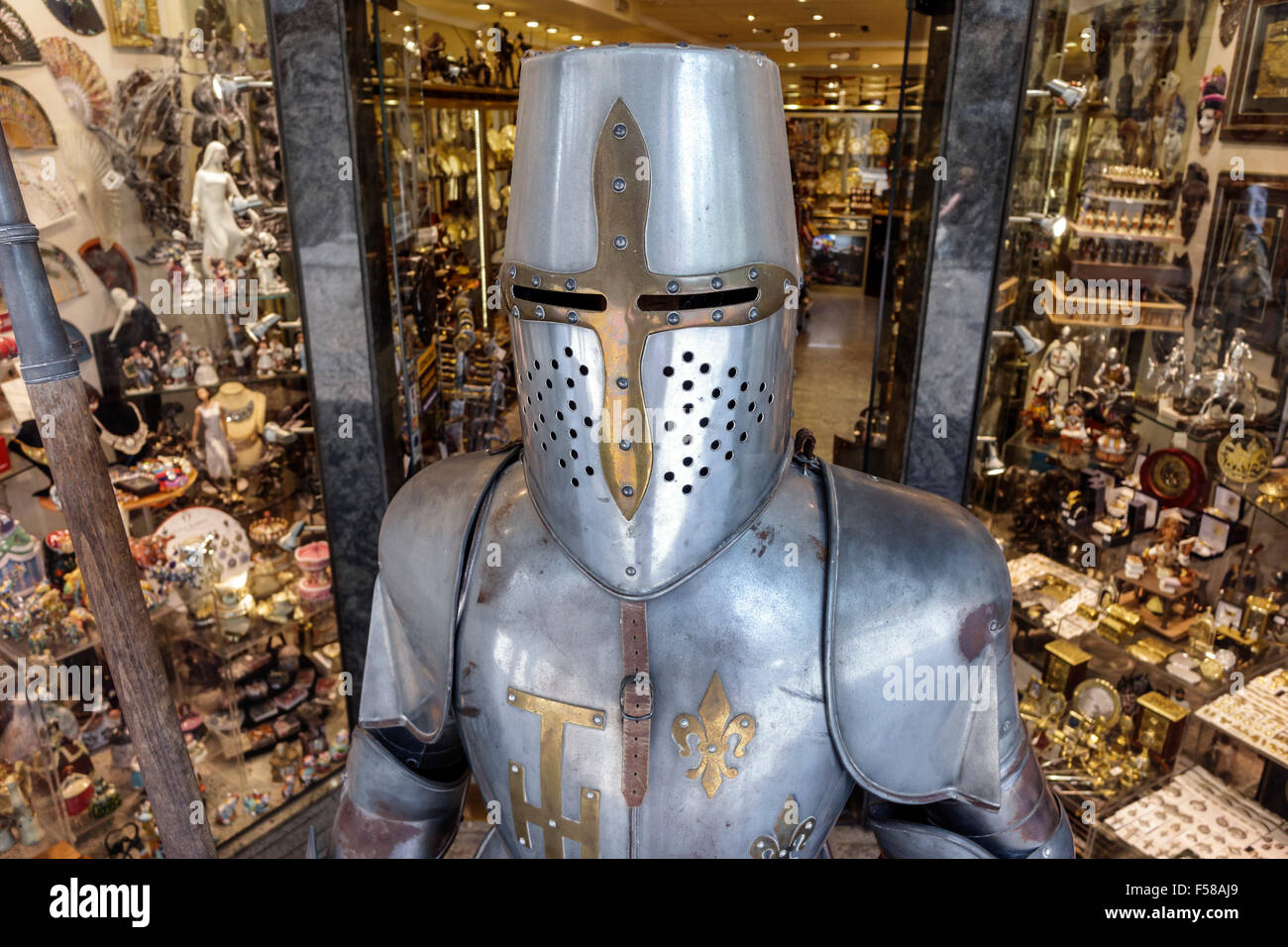 In Knights Armour Suit High Resolution Stock Photography and Images - Alamy