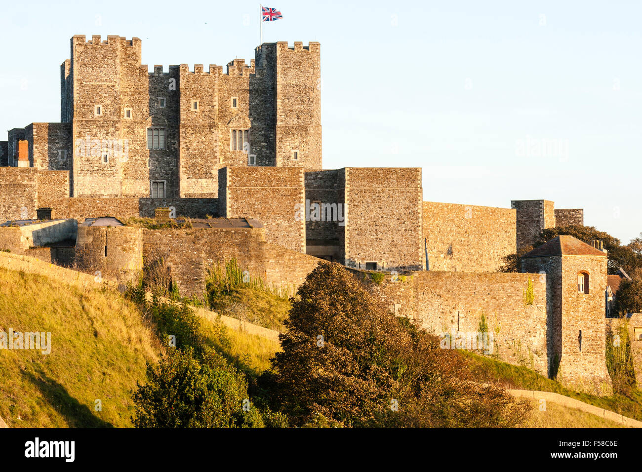 Keep towers and walls hi-res stock photography and images - Alamy