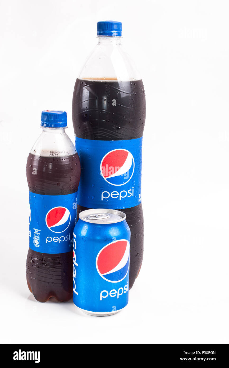 KUALA LUMPUR, MALAYSIA - OCTOBER 31, 2015. Pepsi drinks Stock Photo - Alamy