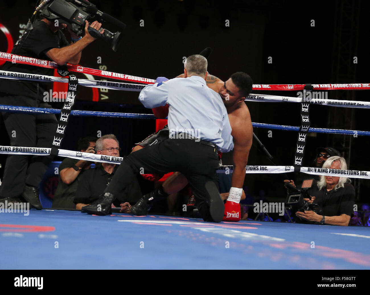 Don King Productions & The D Las Vegas presents Outdoor Boxing at The ...