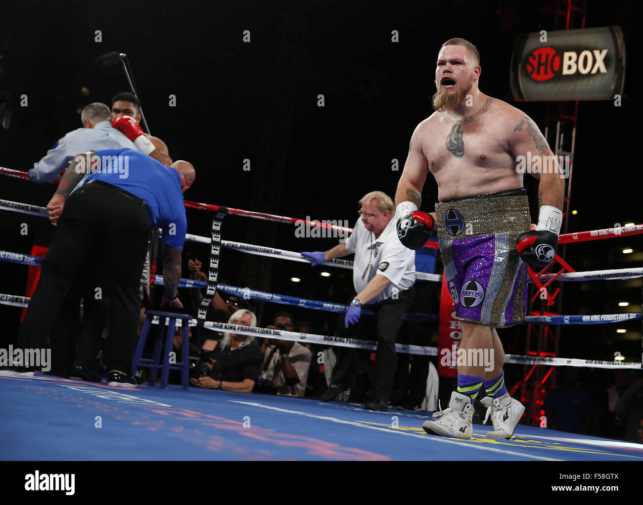 Don King Productions & The D Las Vegas presents Outdoor Boxing at The ...