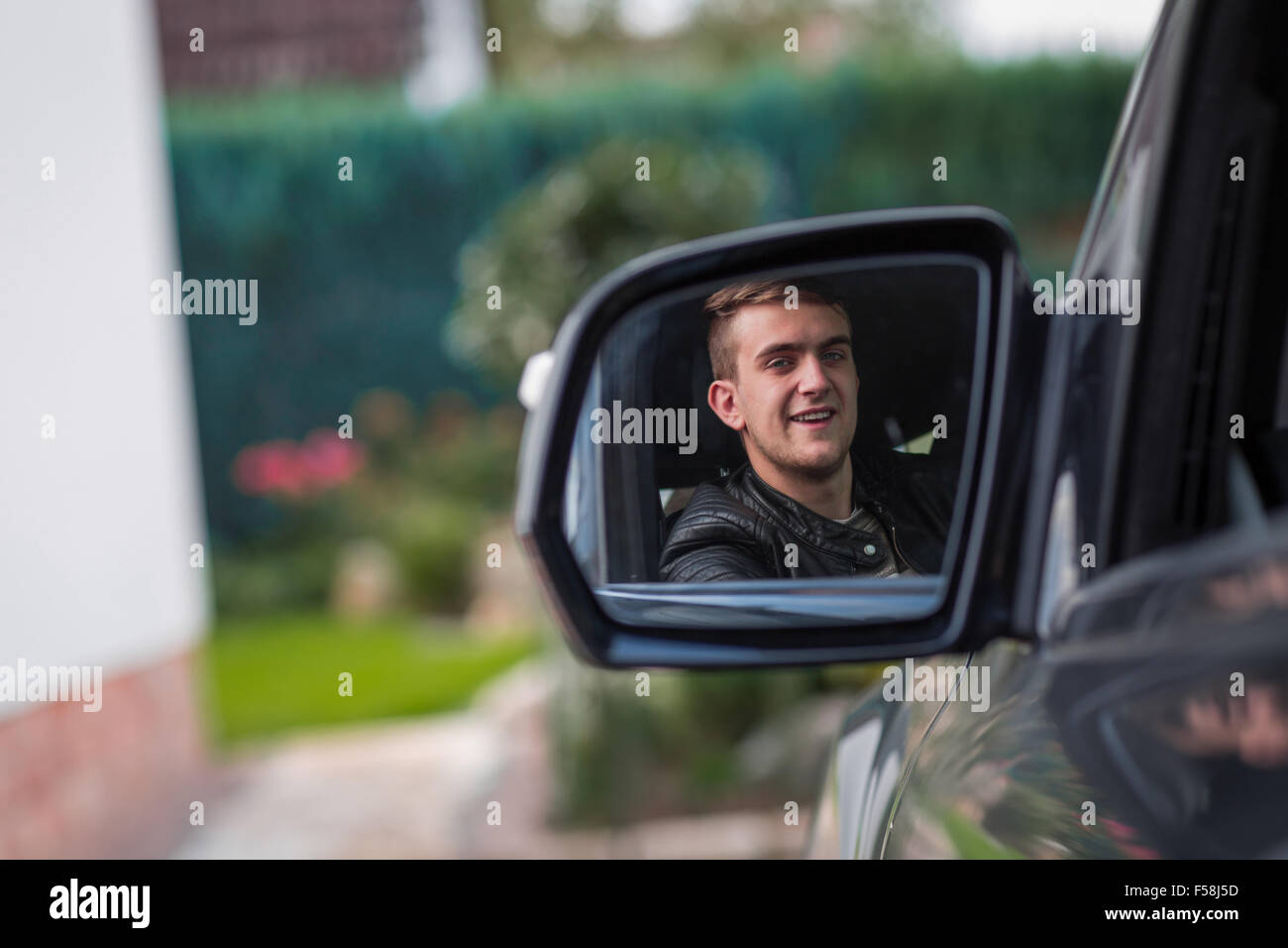 Teen driving licence hi-res stock photography and images - Alamy