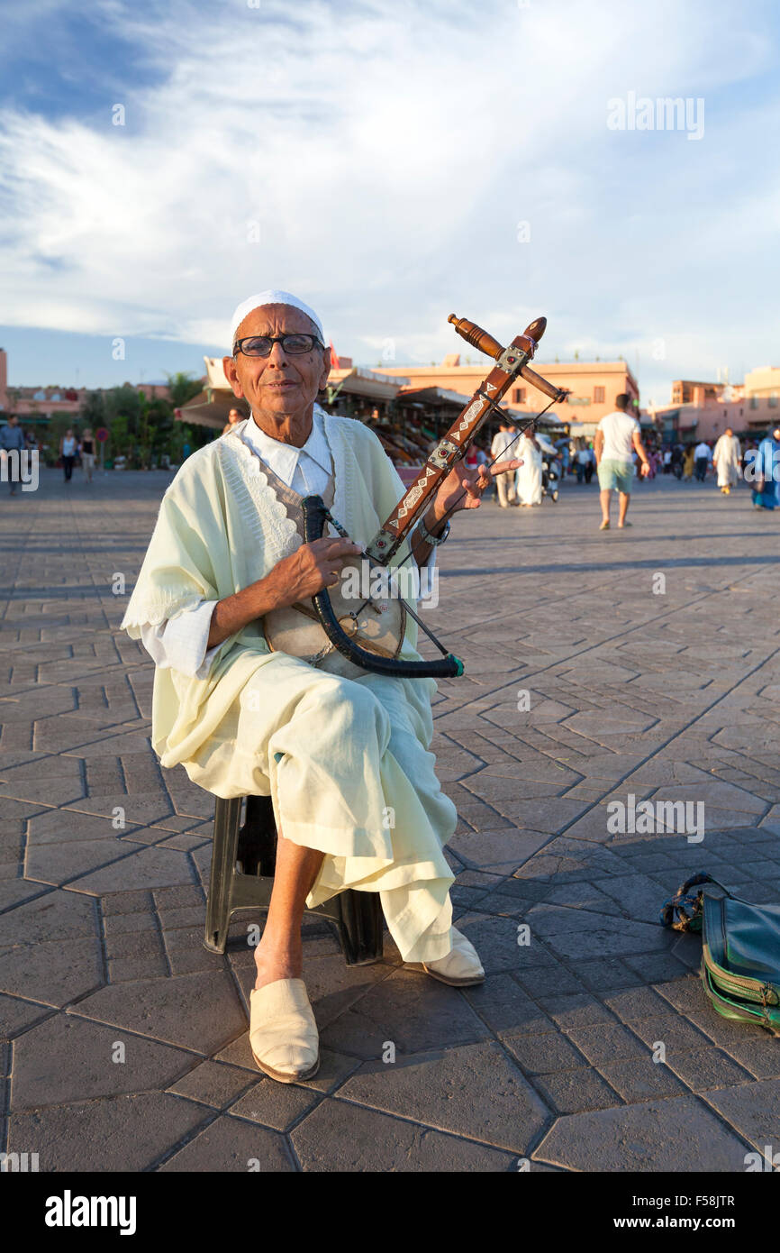 Traditional moroccan instrument hi-res stock photography and images - Alamy