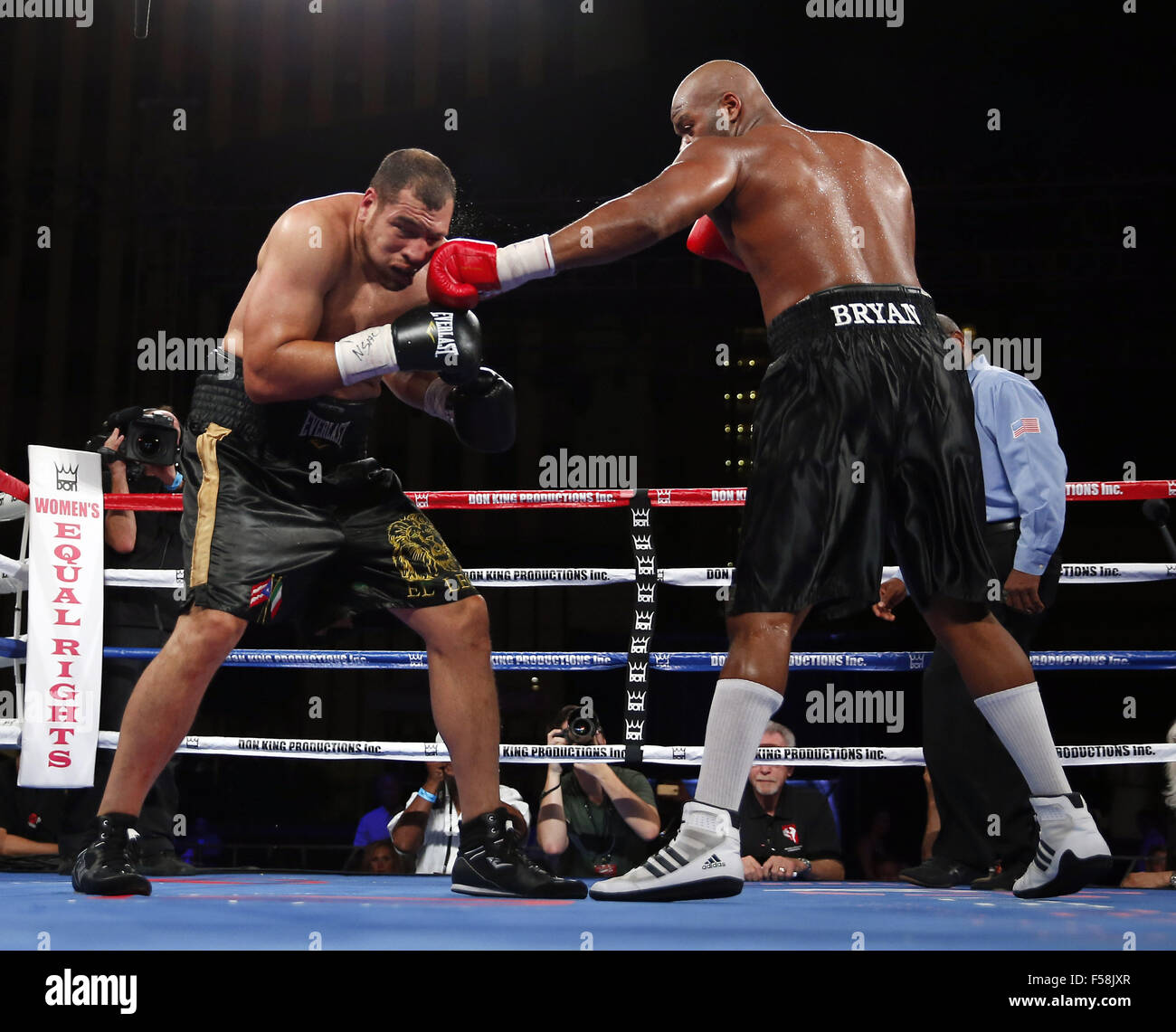 Don King Productions & The D Las Vegas presents Outdoor Boxing at The ...
