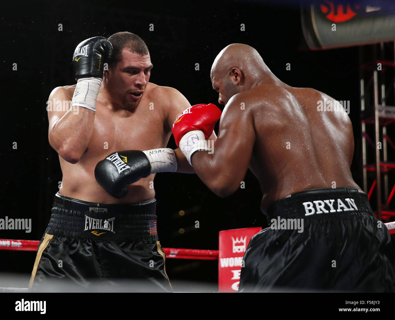 Don King Productions & The D Las Vegas presents Outdoor Boxing at The ...