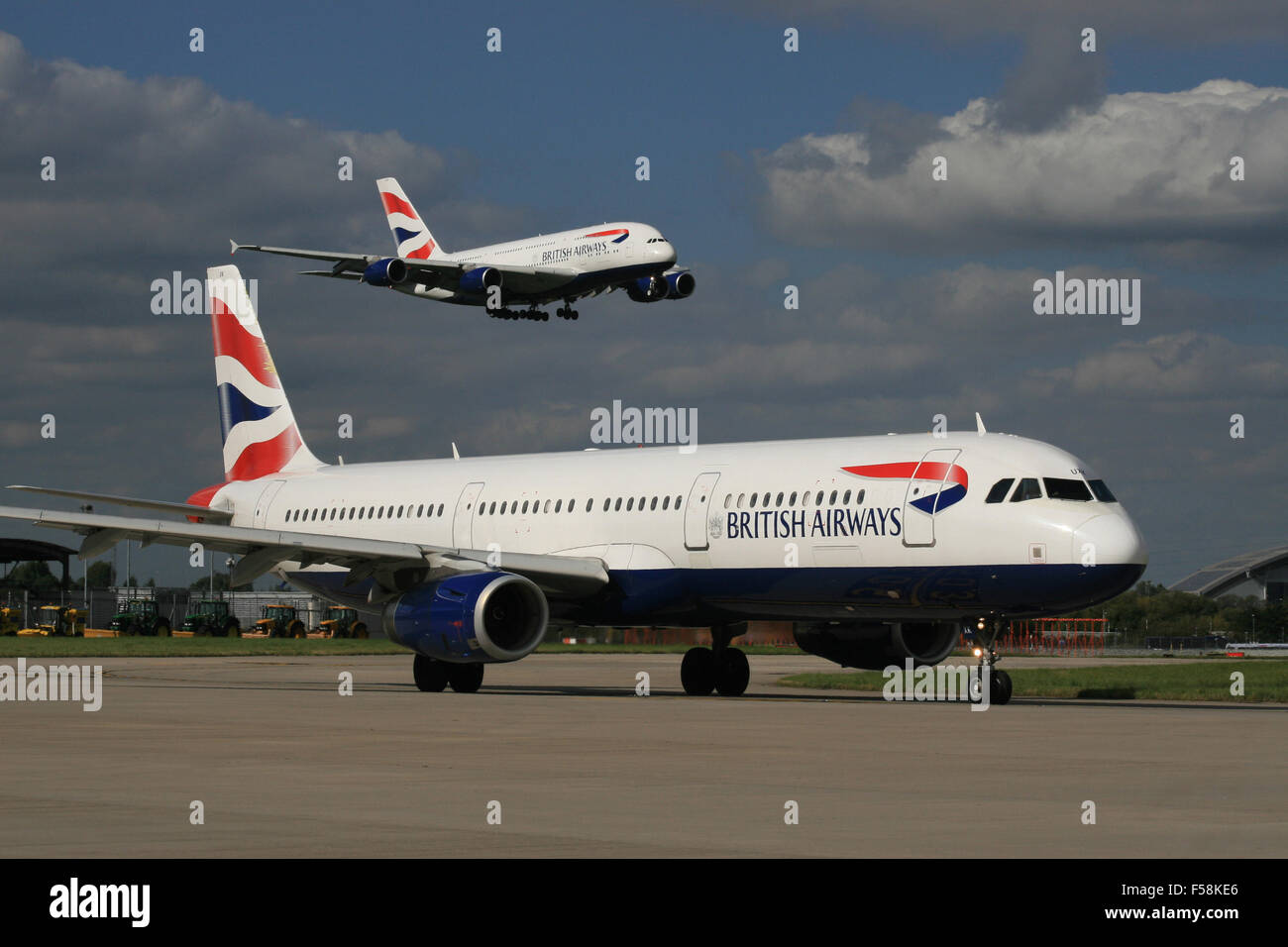 British airways airbus a321 landing hi-res stock photography and images ...
