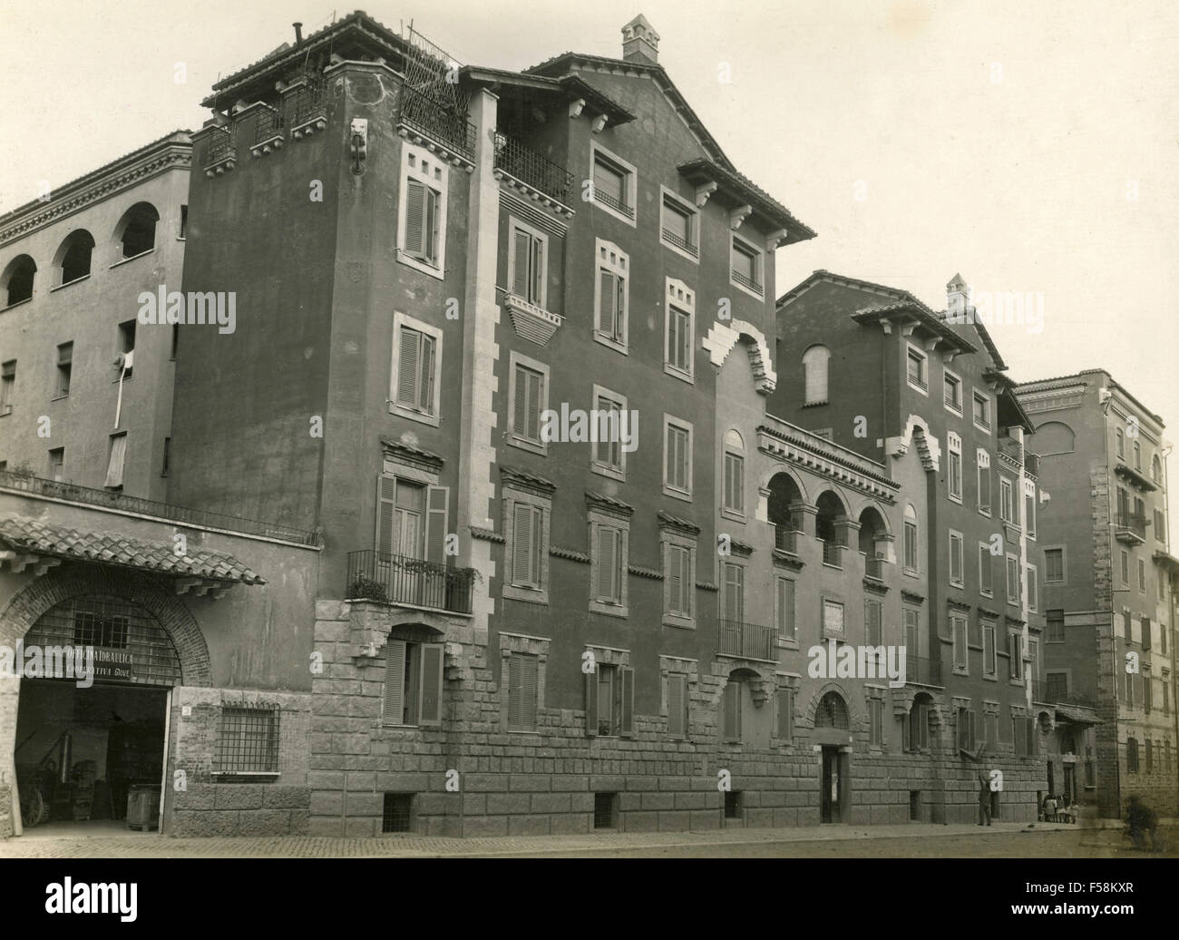 A building in the district Trionfale, Rome, Italy Stock Photo - Alamy