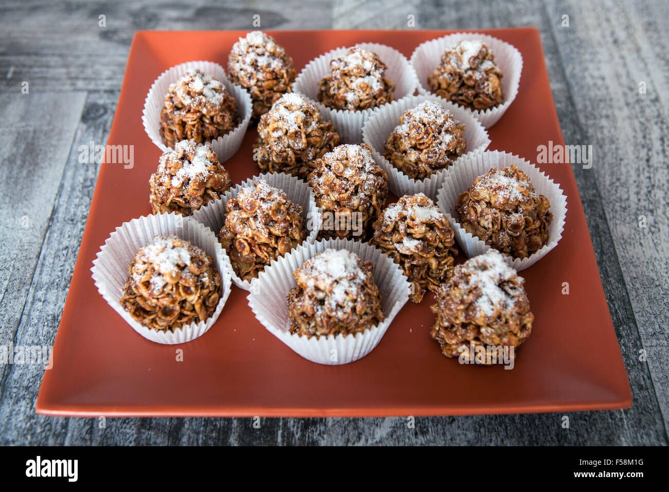 Corn Flakes Dessert Stock Photo - Alamy