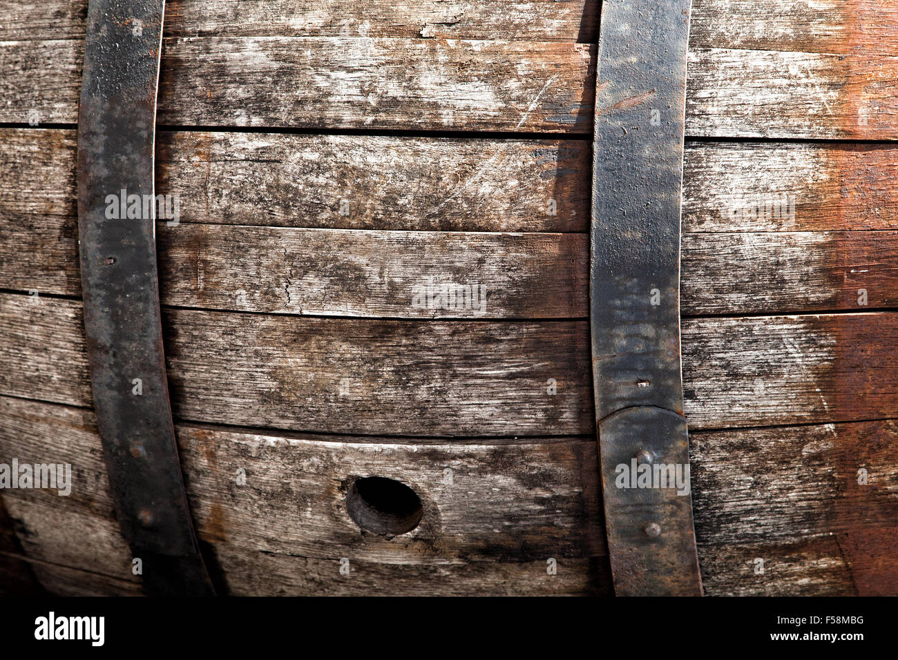 The old barrel Stock Photo - Alamy