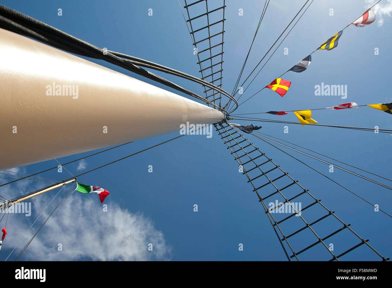 Ship ahoy hi-res stock photography and images - Alamy