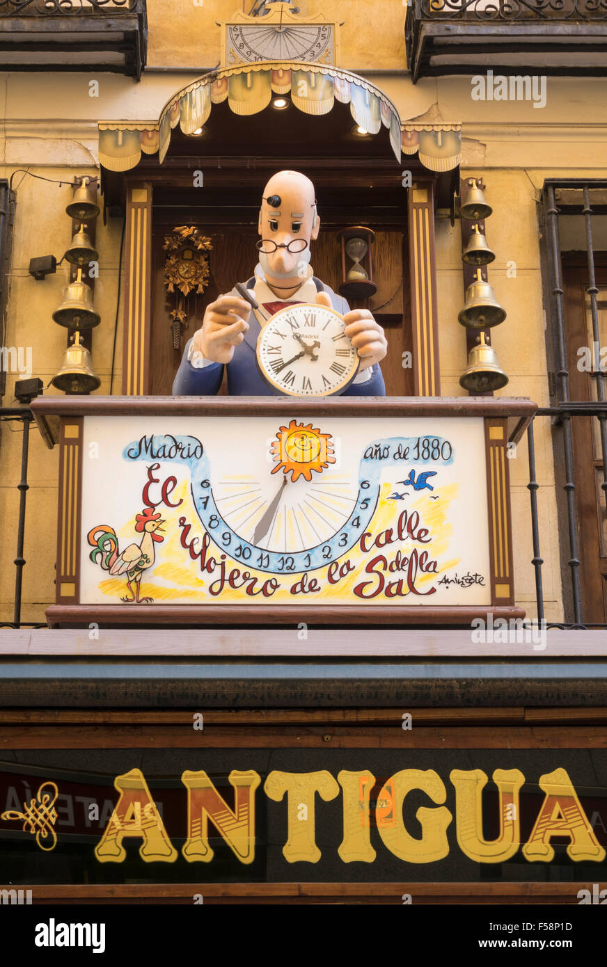 Clock shop sign hi-res stock photography and images - Alamy