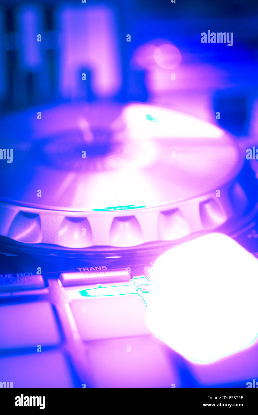 DJ console cd mp4 deejay mixing desk Ibiza house techno dance music ...