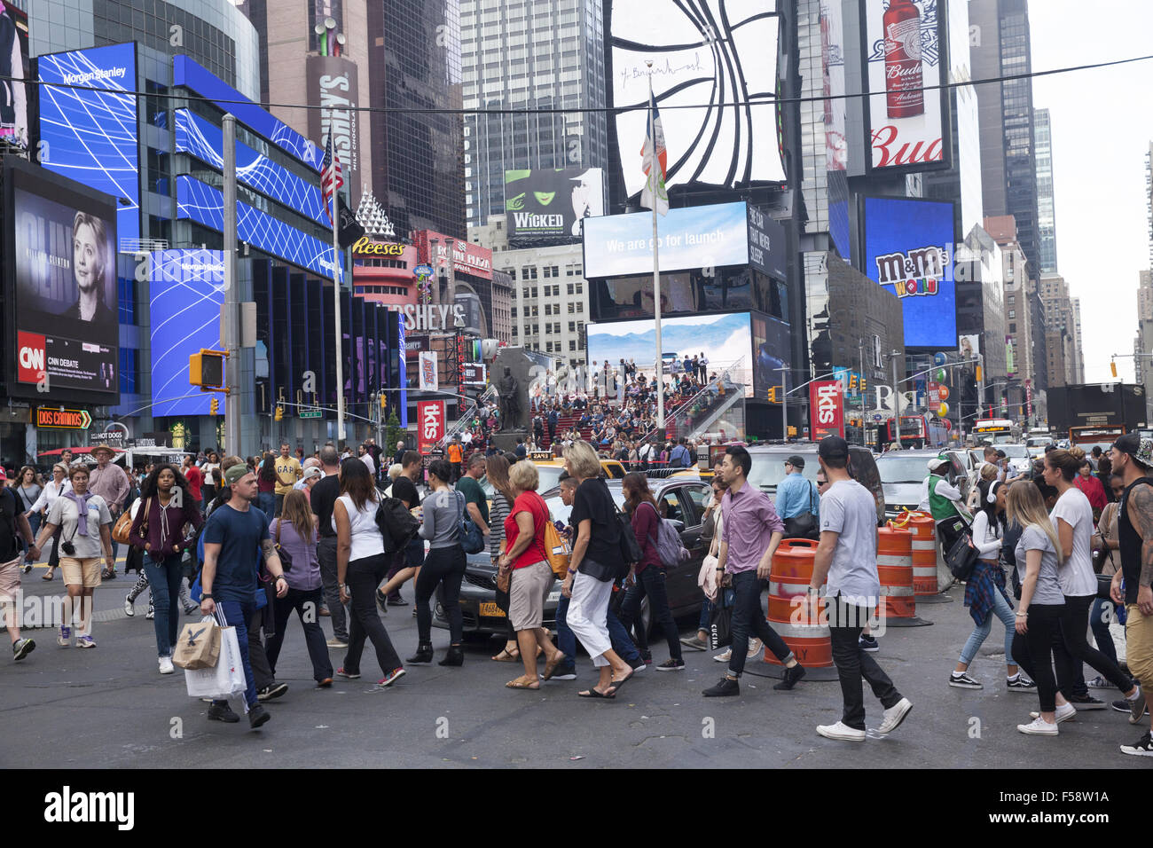 Manhattan crosswalk people crowds times square city urban pedestrians ...