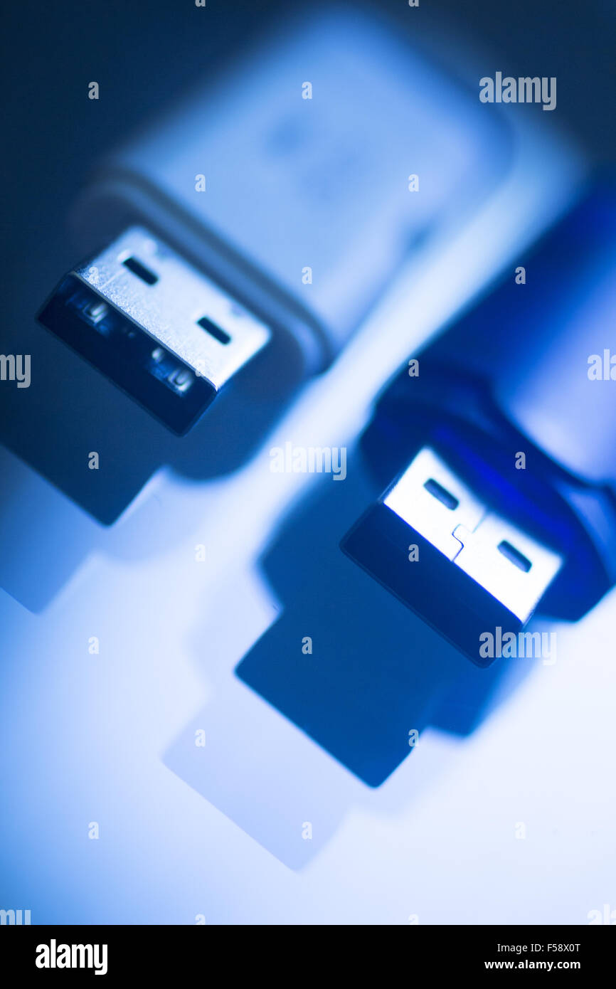 Two USB 3 flash drive III pendrive IT PC memory storage dongle plug ...