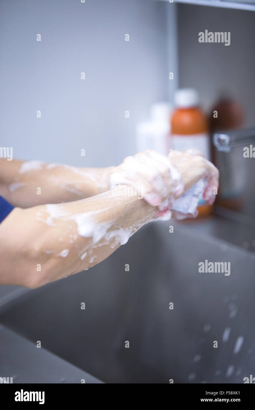 Traumatology orthopedic surgery hospital emergency operating room ...