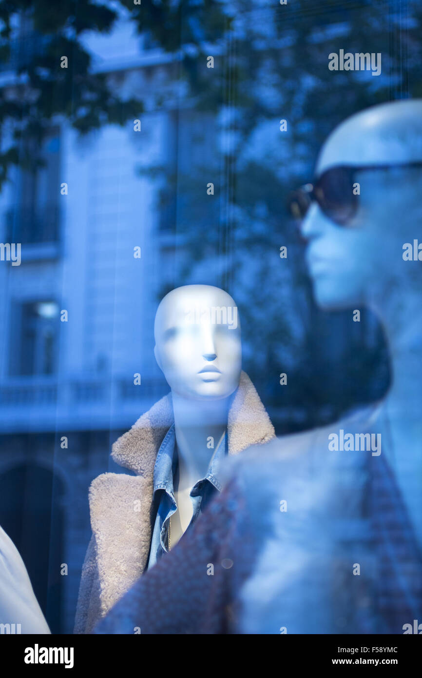 Store clothes bald dummy in hi-res stock photography and images - Alamy