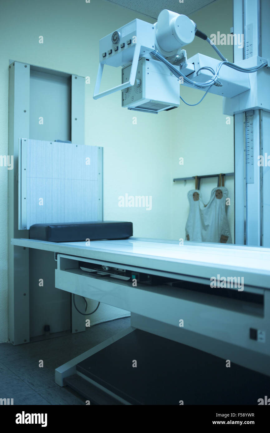 X-ray radiography scan machine in hospital clinic scanning room Stock ...