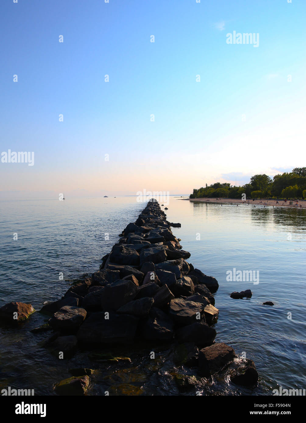 Toronto Island beach in Canada at sunset Stock Photo - Alamy