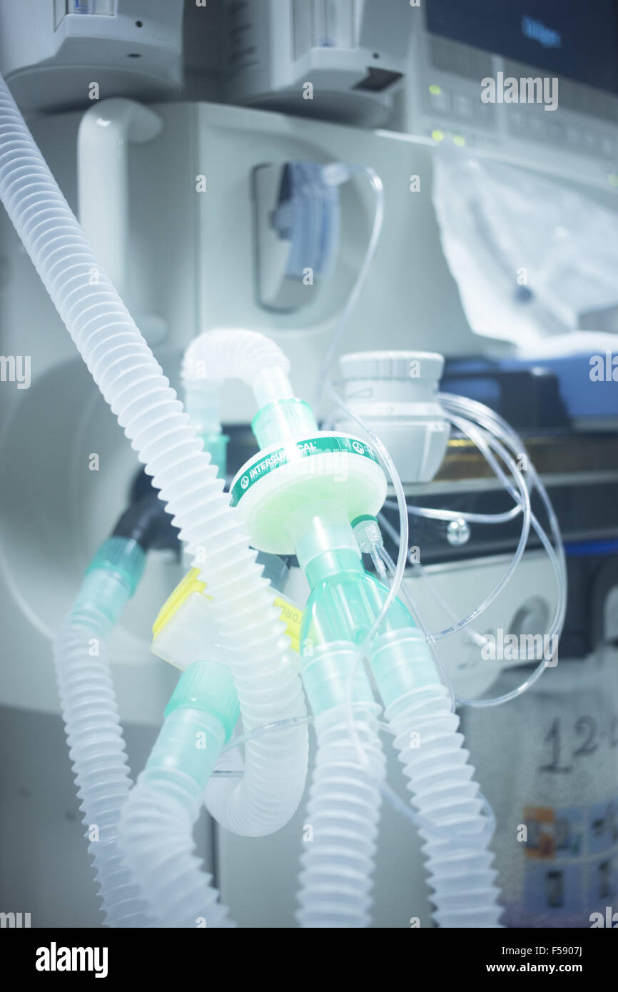 Traumatology orthopedic surgery hospital emergency operating room ...