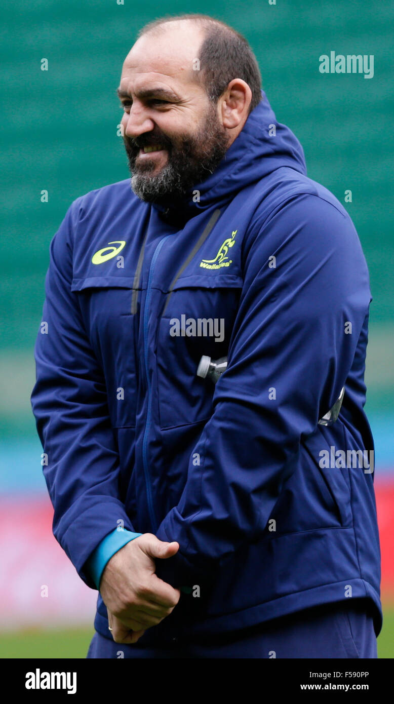 Australian rugby team captains run 2015 hi-res stock photography and ...