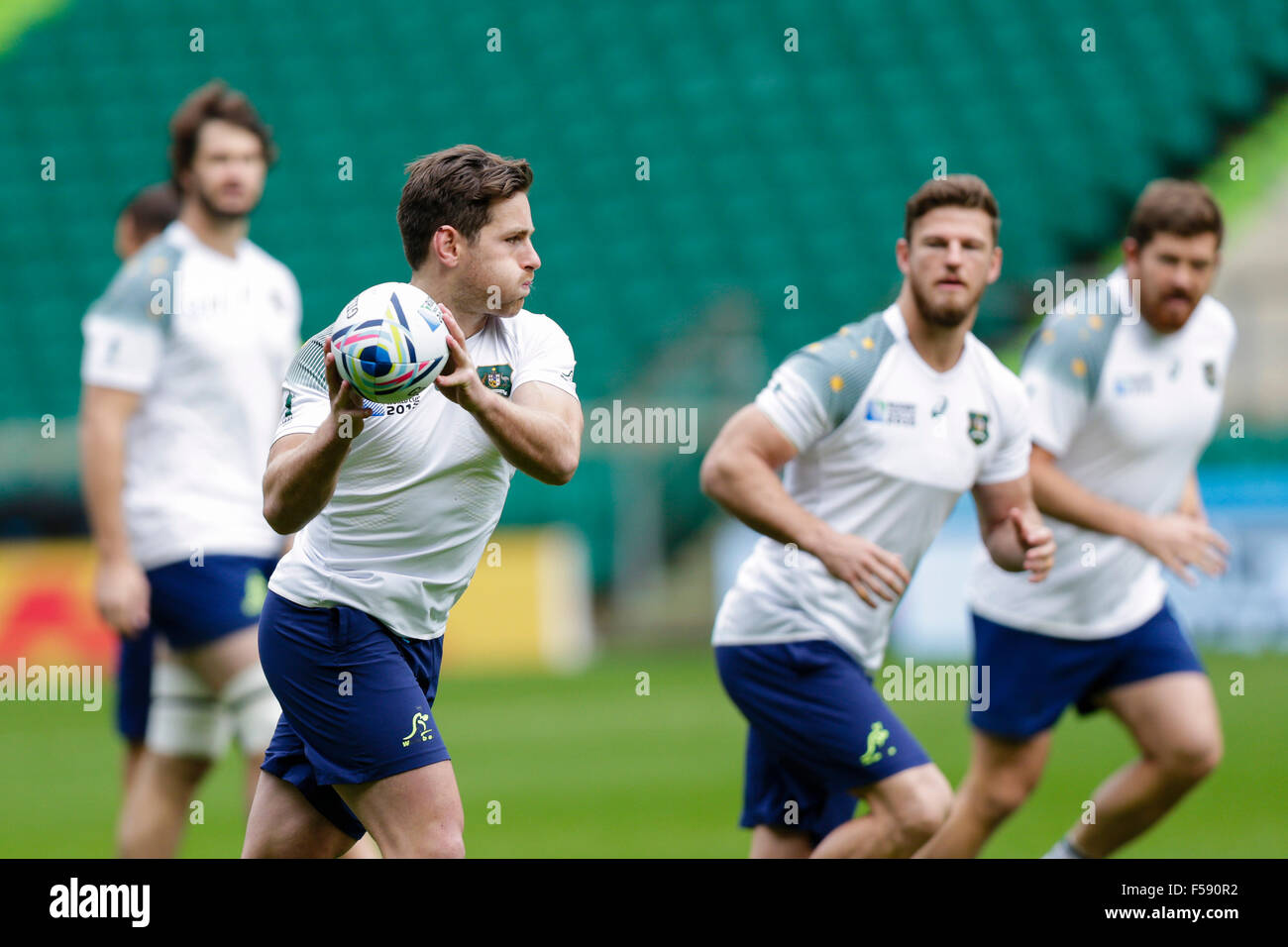 Australian rugby team captains run 2015 hi-res stock photography and ...