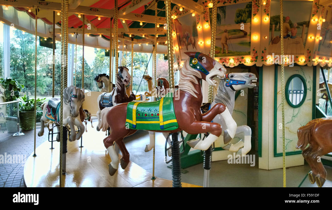 Old Fashioned Carousel High Resolution Stock Photography and Images - Alamy