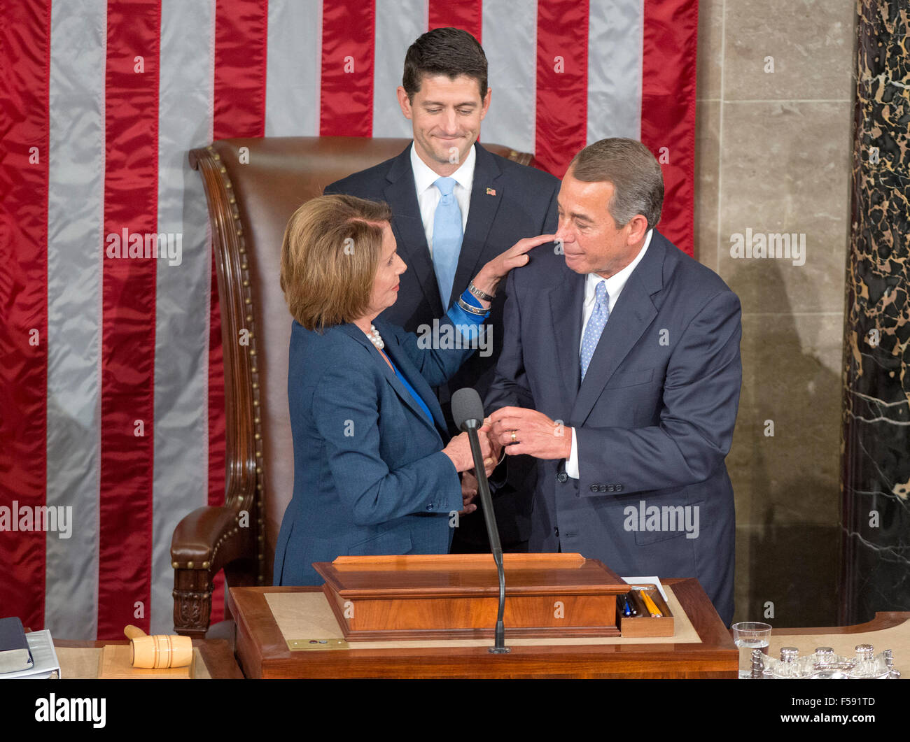 Republican democrat hug hi-res stock photography and images - Alamy