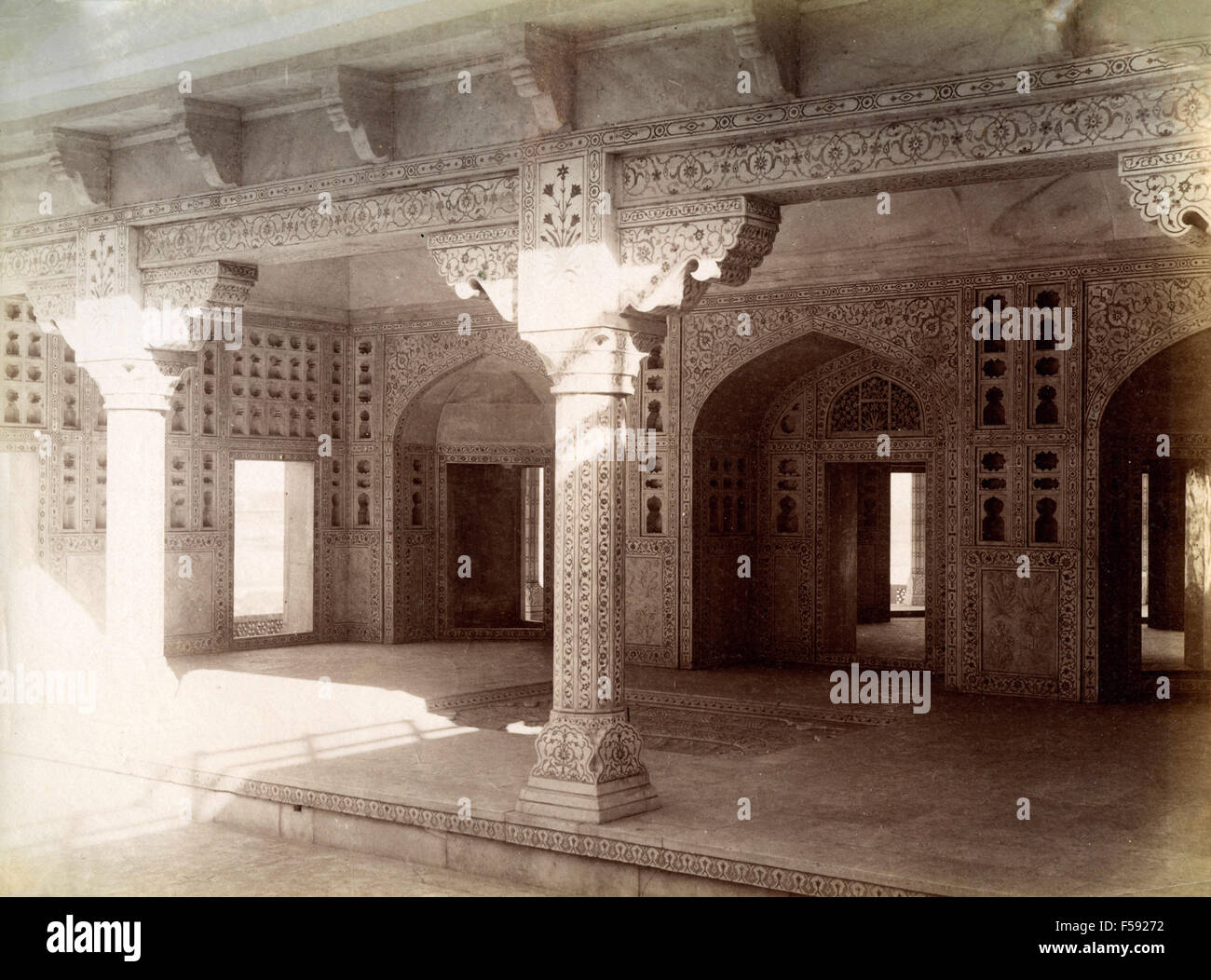 Interior of the Diwan-i-Khas, Red Fort, Delhi, India Stock Photo - Alamy
