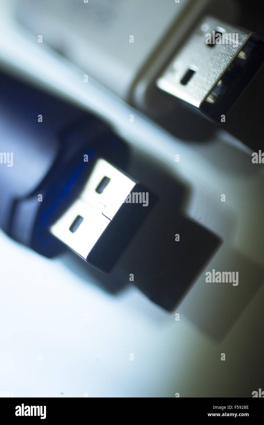 Two USB 3 flash drive III pendrive IT PC memory storage dongle plug ...