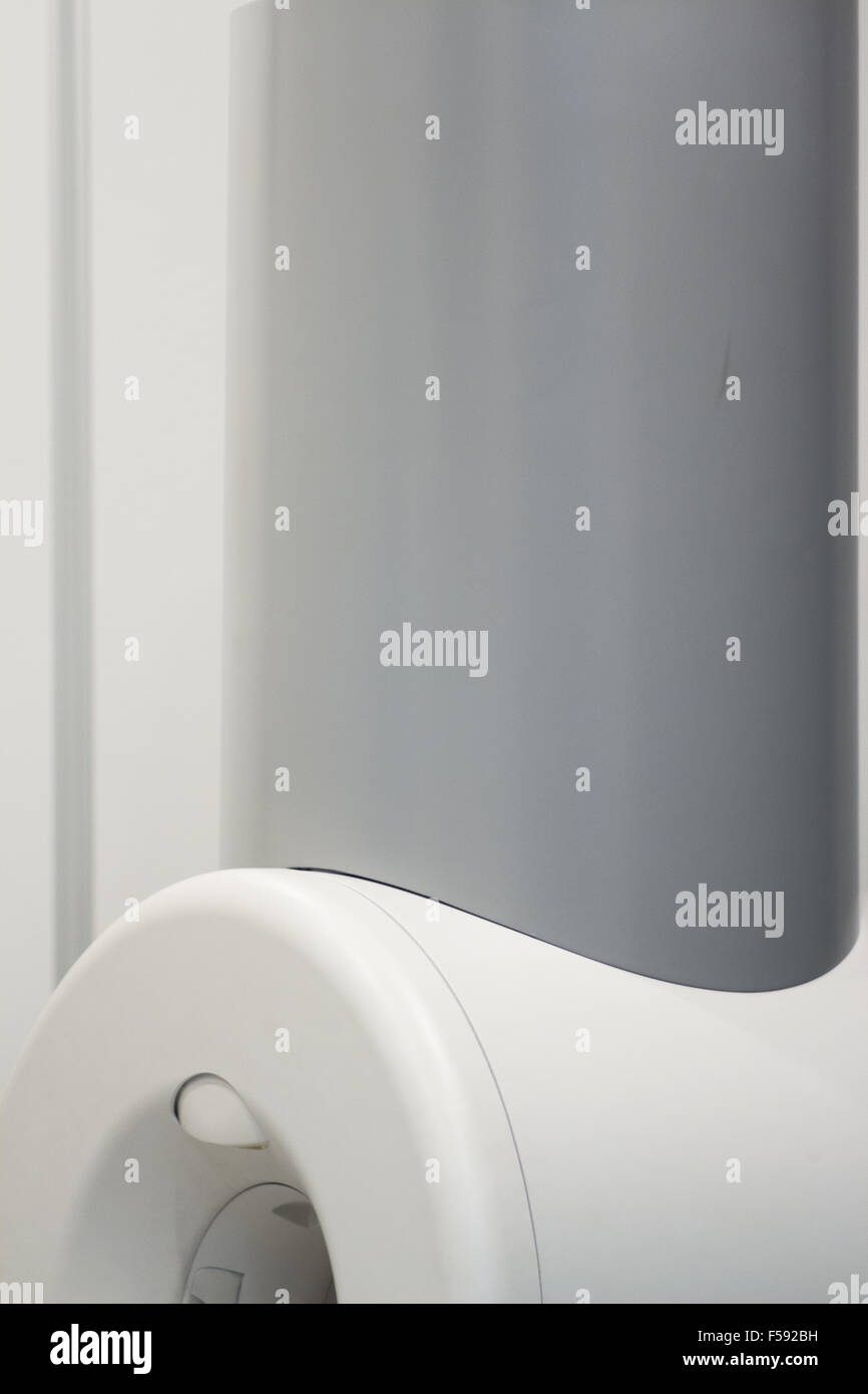 Fully open high field Magnetic Resonance Image MRI CAT scan scanner ...