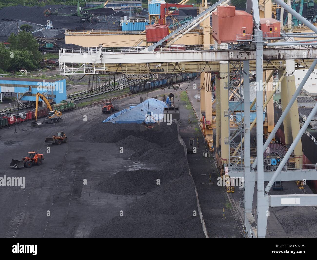 storage hard coal and machines Stock Photo - Alamy