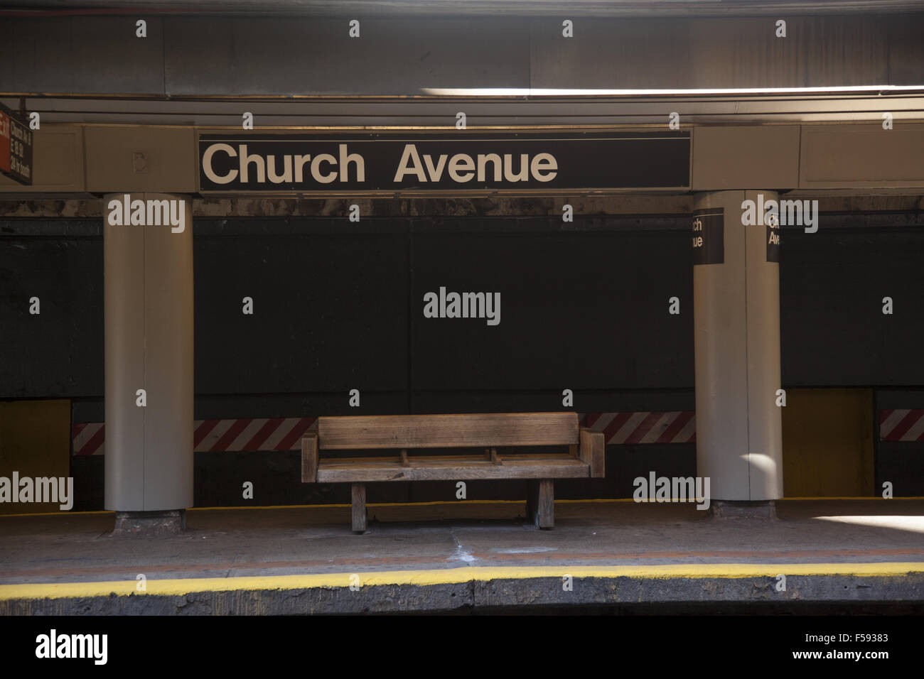 Empty subway train platform, Church Avenue Q train stop in Brooklyn ...