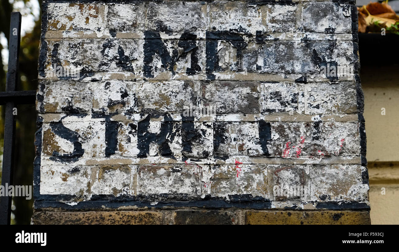 Worn Street Sign Stock Photo - Alamy