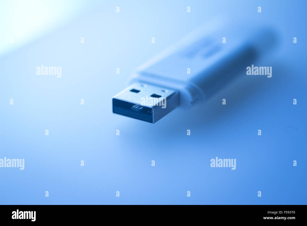 USB 3 flash drive III pendrive IT PC memory storage dongle plug socket ...