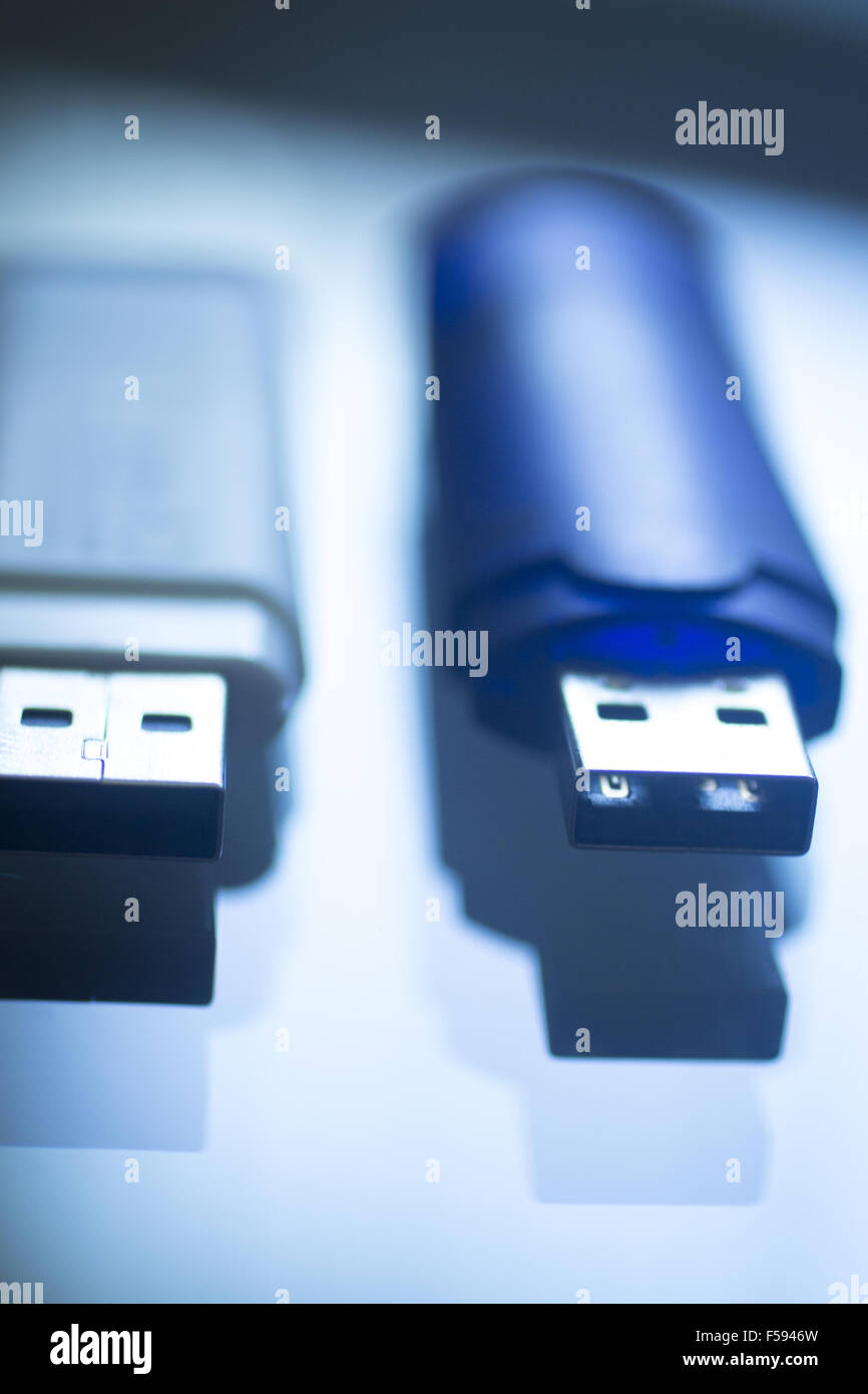 Two USB 3 flash drive III pendrive IT PC memory storage dongle plug ...