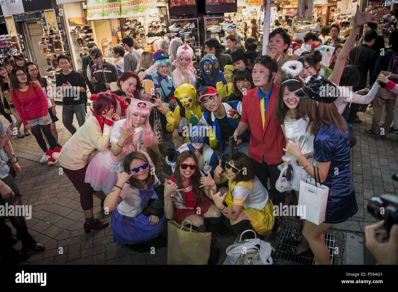 Tokyo, Japan. 30th October, 2015. Halloween 2015 in Tokyo People in ...