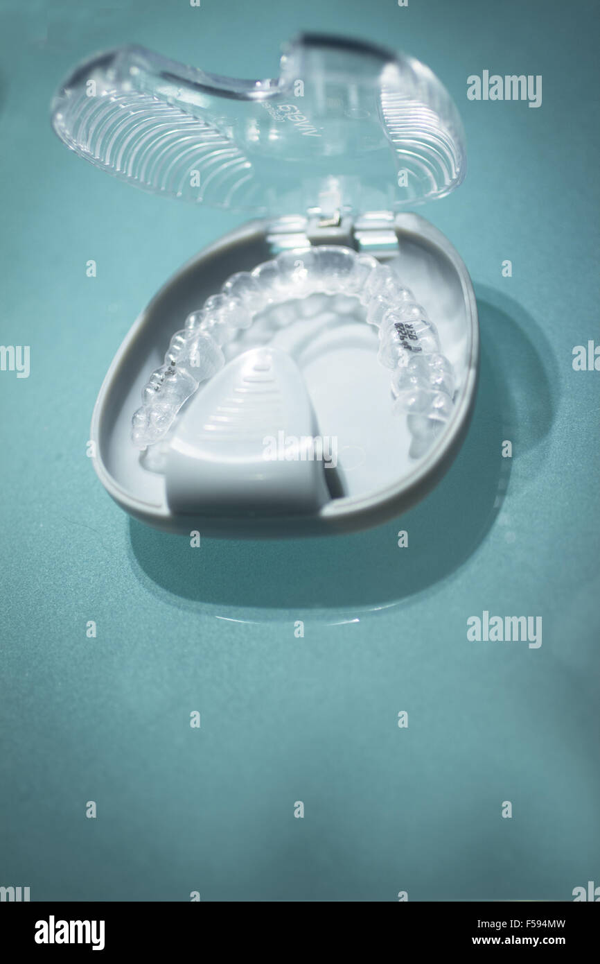 Invisible dental teeth brackets tooth plastic braces and case photo ...