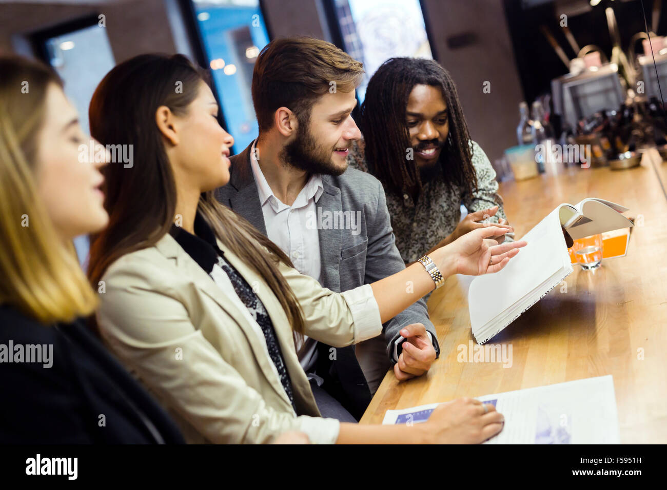 Newspaper articles positive hi-res stock photography and images - Alamy