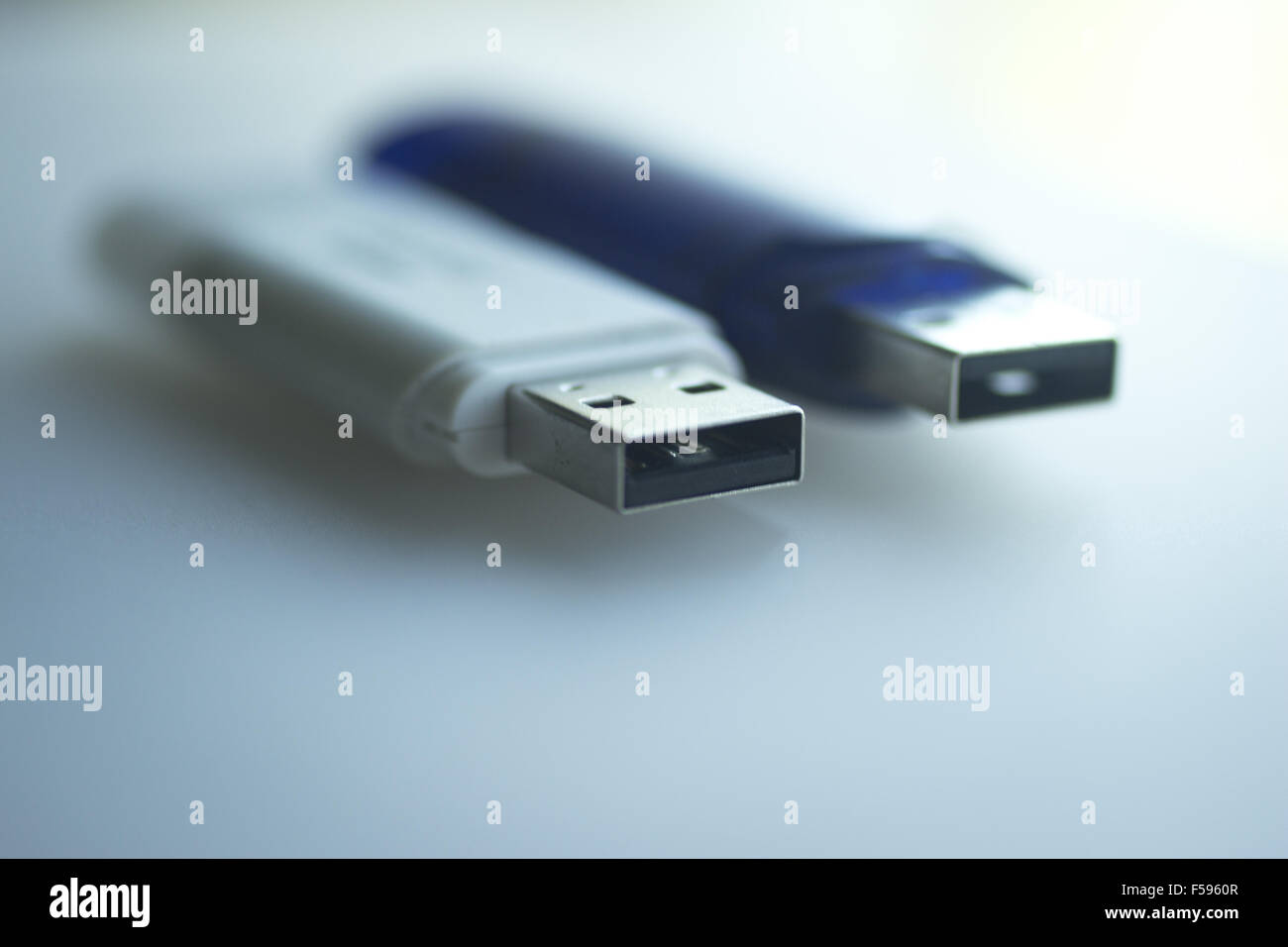 Two USB 3 flash drive III pendrive IT PC memory storage dongle plug ...