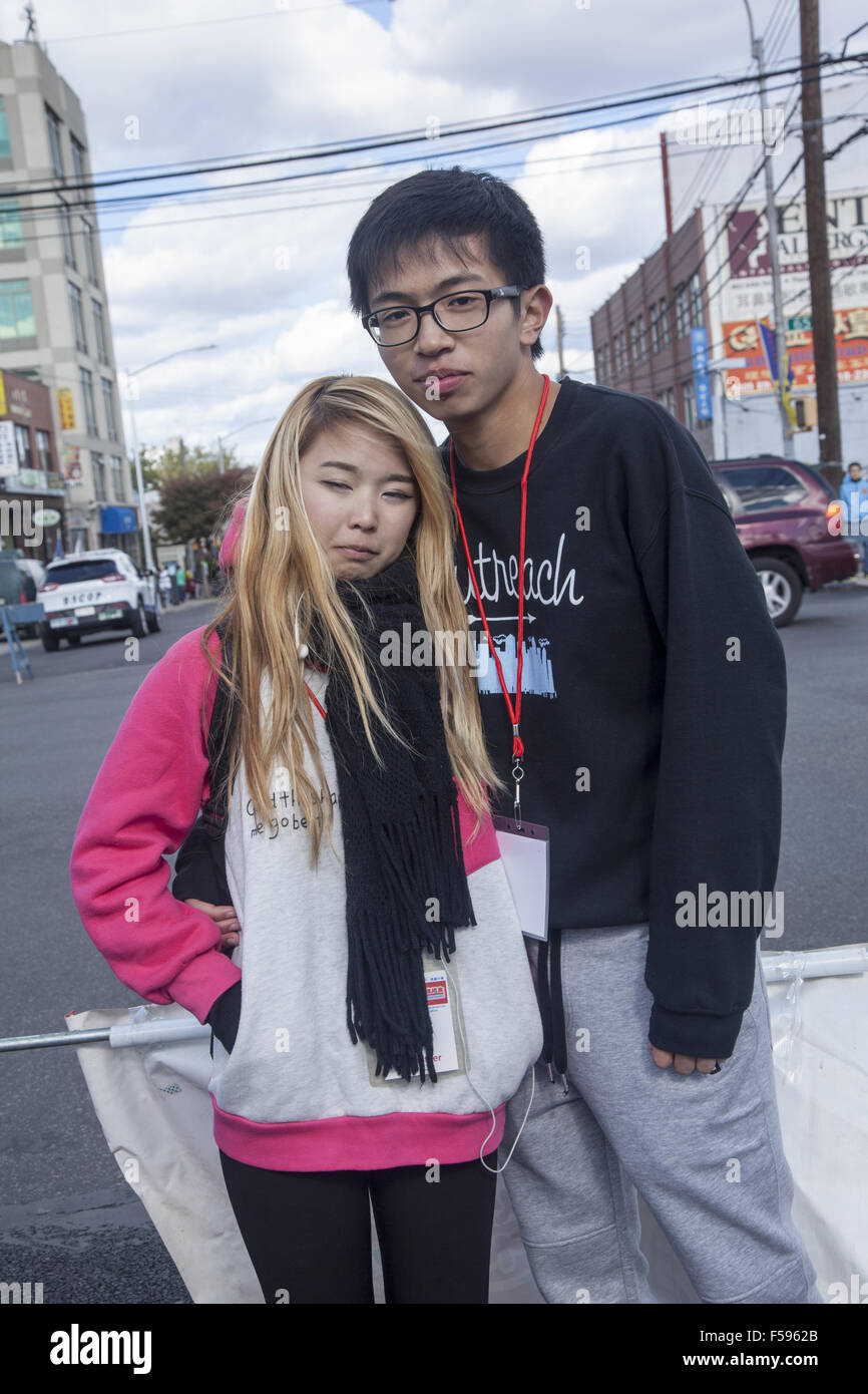 Chinese teens hi-res stock photography and images - Alamy