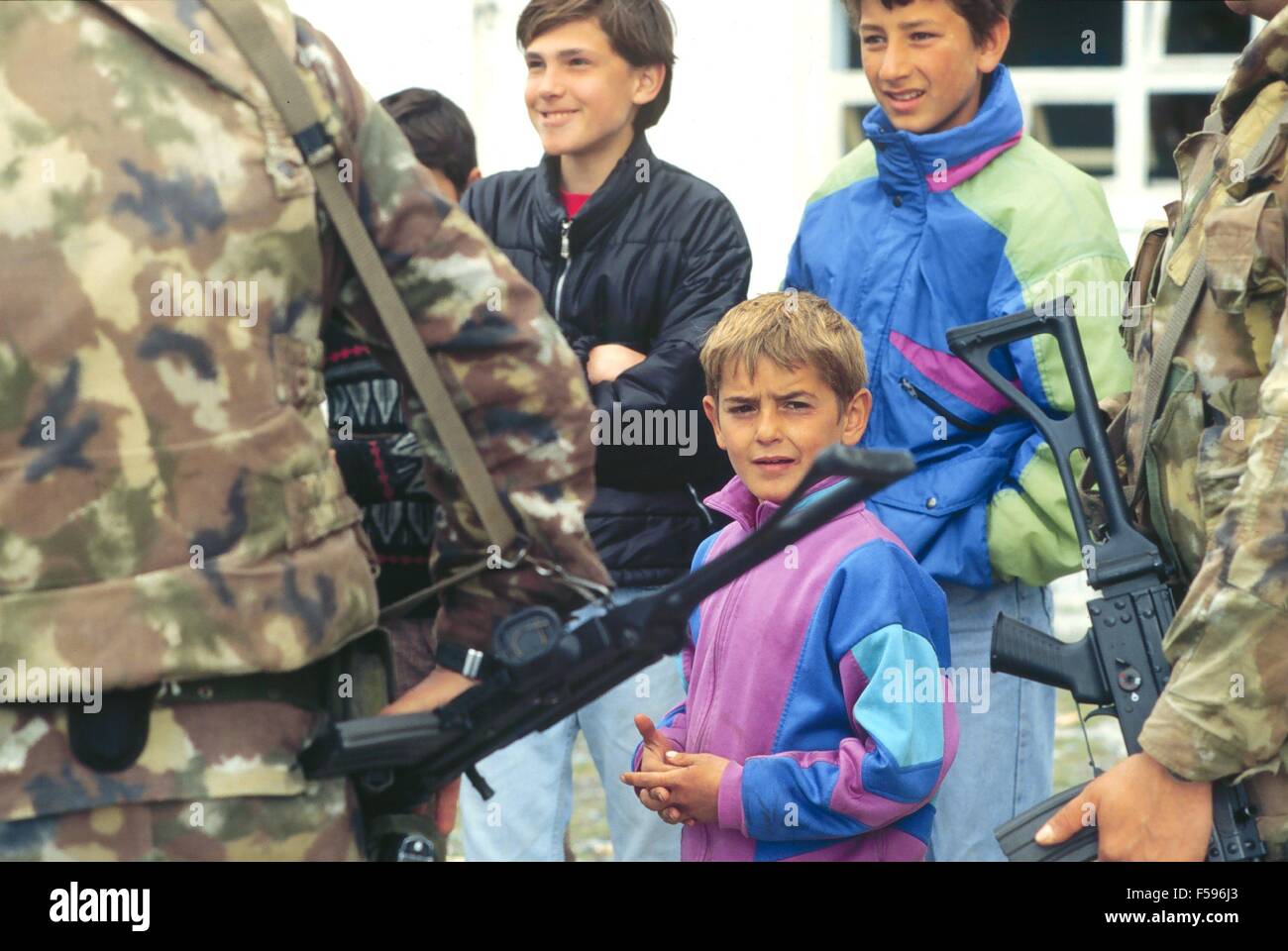 Albania operation alba italian armed hi-res stock photography and ...