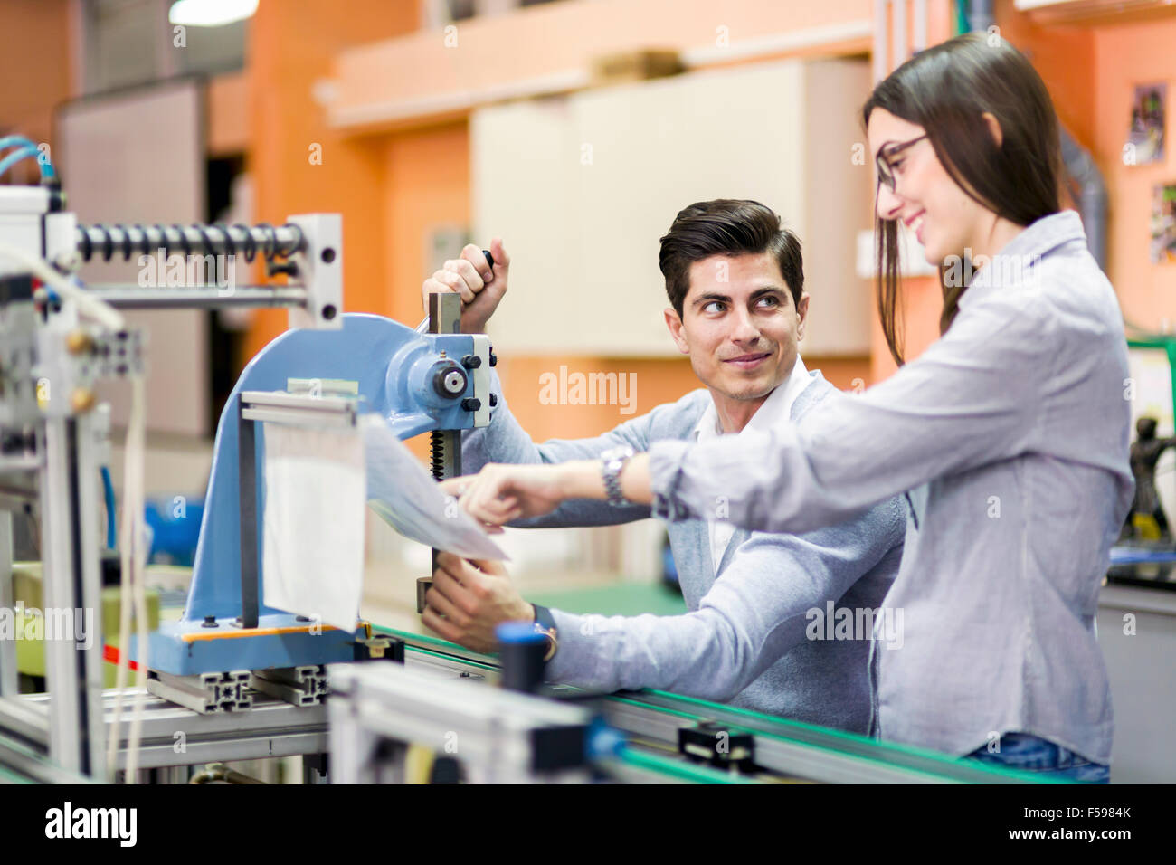 Teamwork project hi-res stock photography and images - Alamy