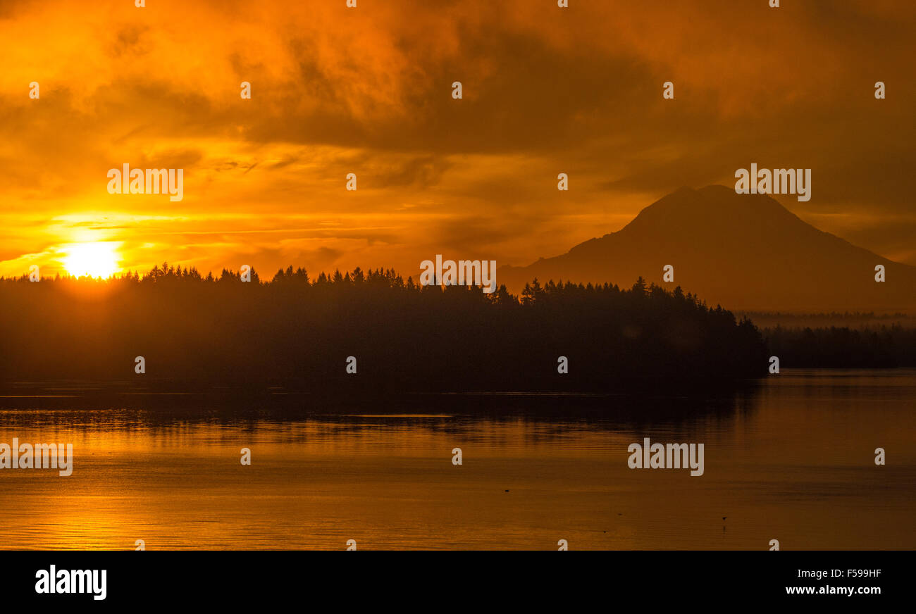 Puget sound basin hi-res stock photography and images - Alamy
