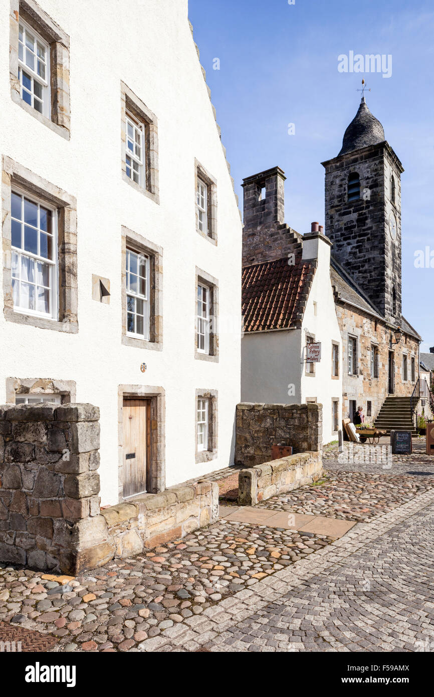 Historic buildings in the square in the Royal Burgh of Culross, Fife ...