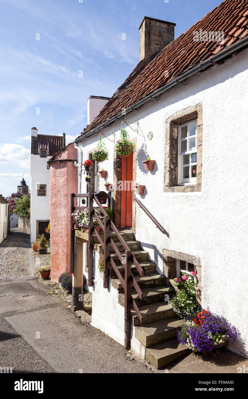 Historic buildings in Tanhouse Brae in the Royal Burgh of Culross, Fife ...
