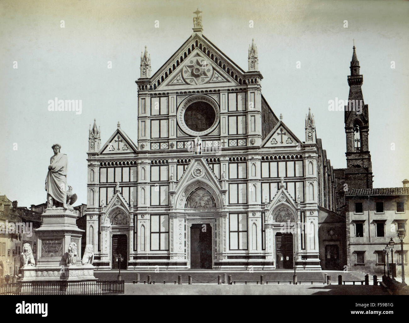 Church of the Holy Cross with the statue of Dante, Florence, Italy ...