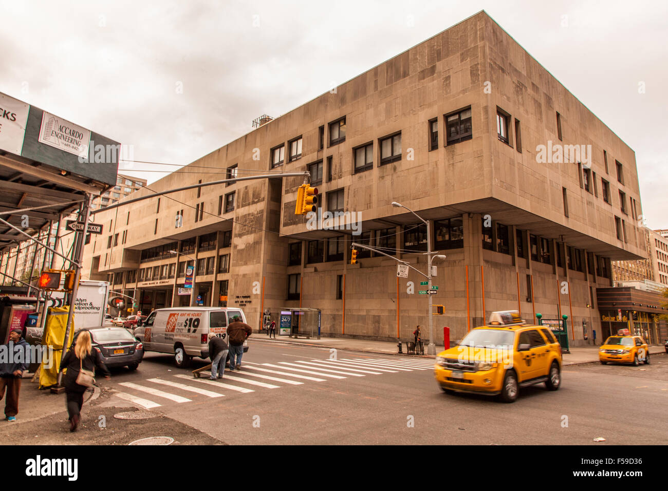 The Fashion Institute of Technology ( FIT ) and the Goodman Center, 7th ...