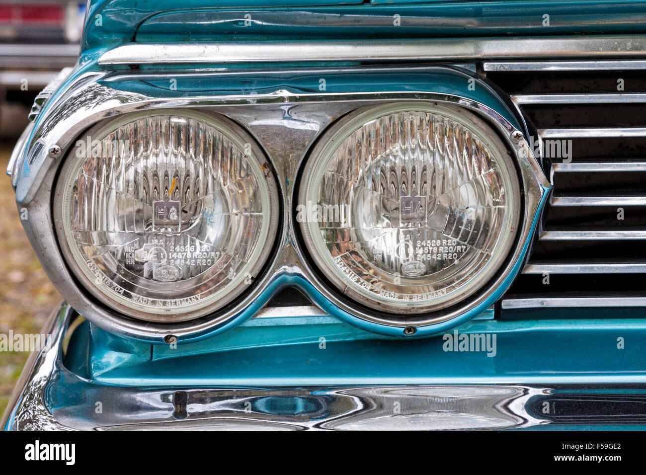 American vintage car, close-up of front detail Stock Photo - Alamy
